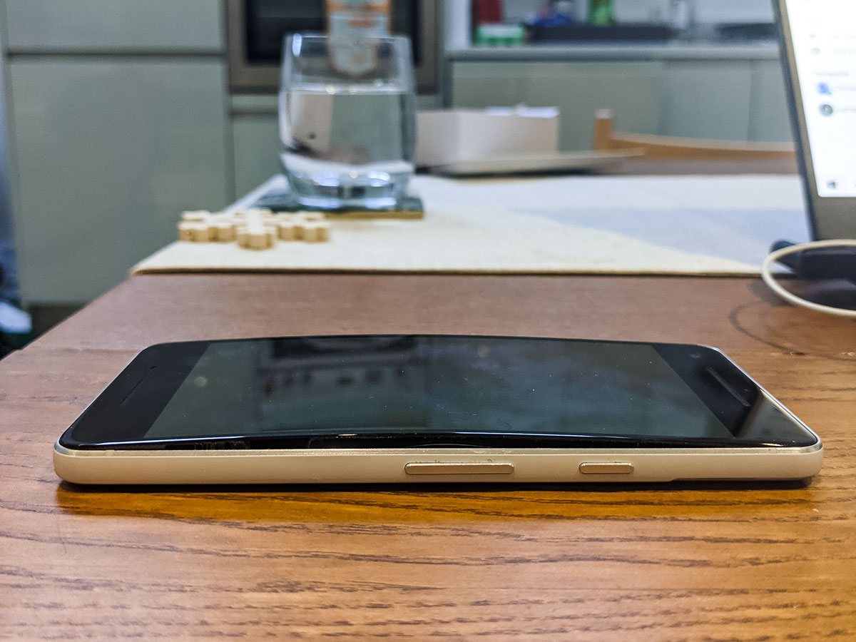 What to Do With Old Broken Cell Phones: 12 Ideas - Low Impact Love